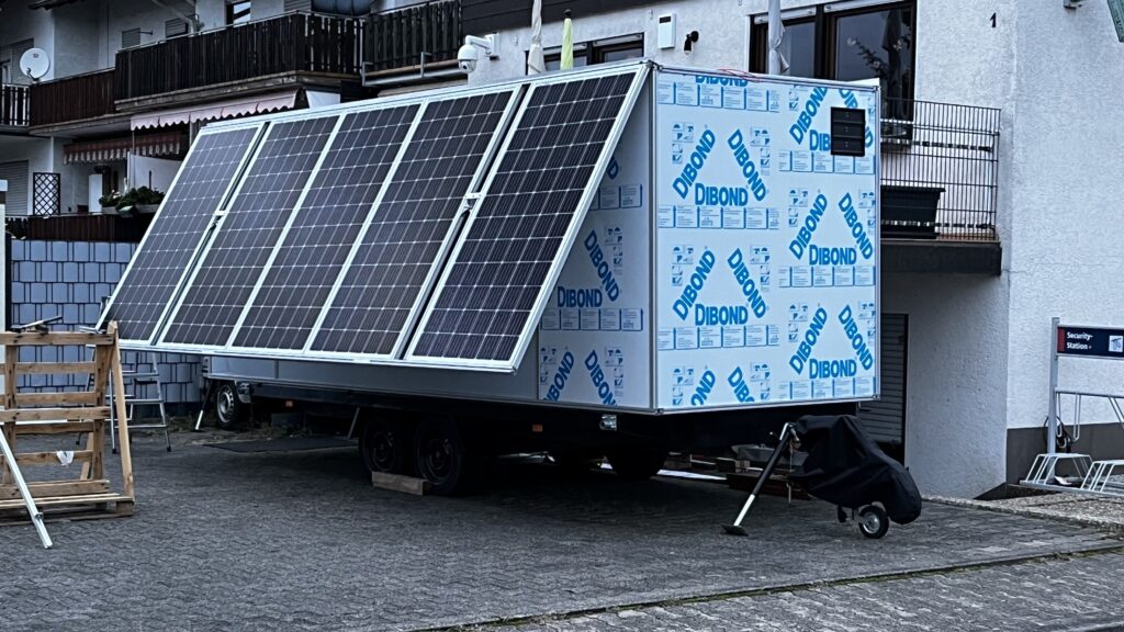 Car trailer with PV system | LOXONE References