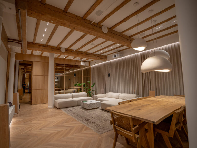 Showroom Cardco in Łódź | Loxone Referenties