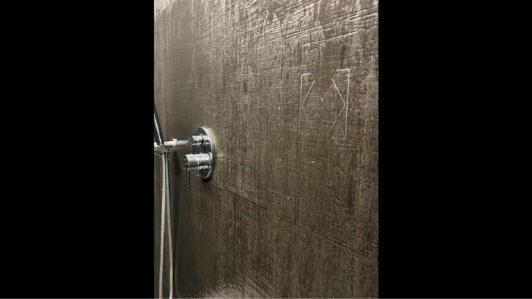 Verlichting in douche | LOXONE Referenties