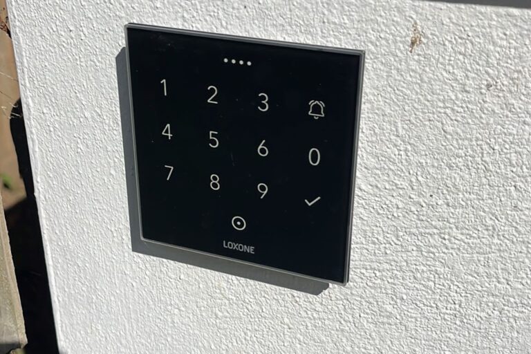 The Battlies | Loxone References