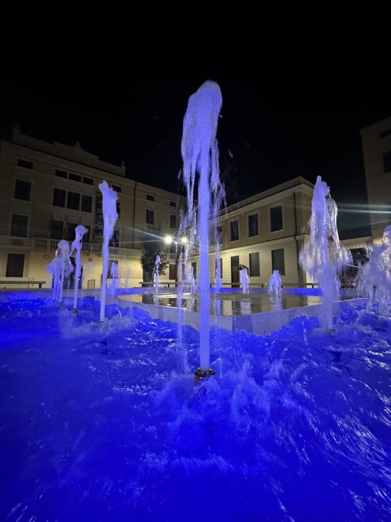 Fountain in Statute Square in Schio | LOXONE References