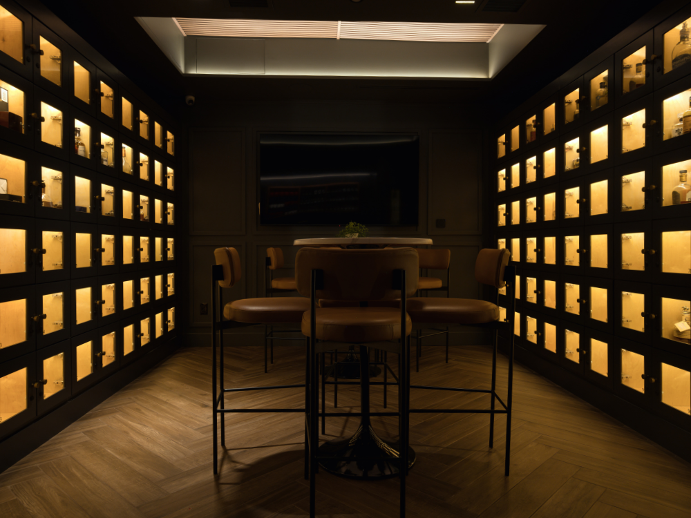 Stoa Fine Cigars & Spirits | Loxone References